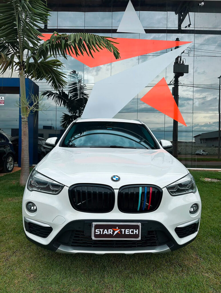 BMW X1 s20i ActiveFlex - 2019/2019 com Teto Solar - StarTech AutoPrime